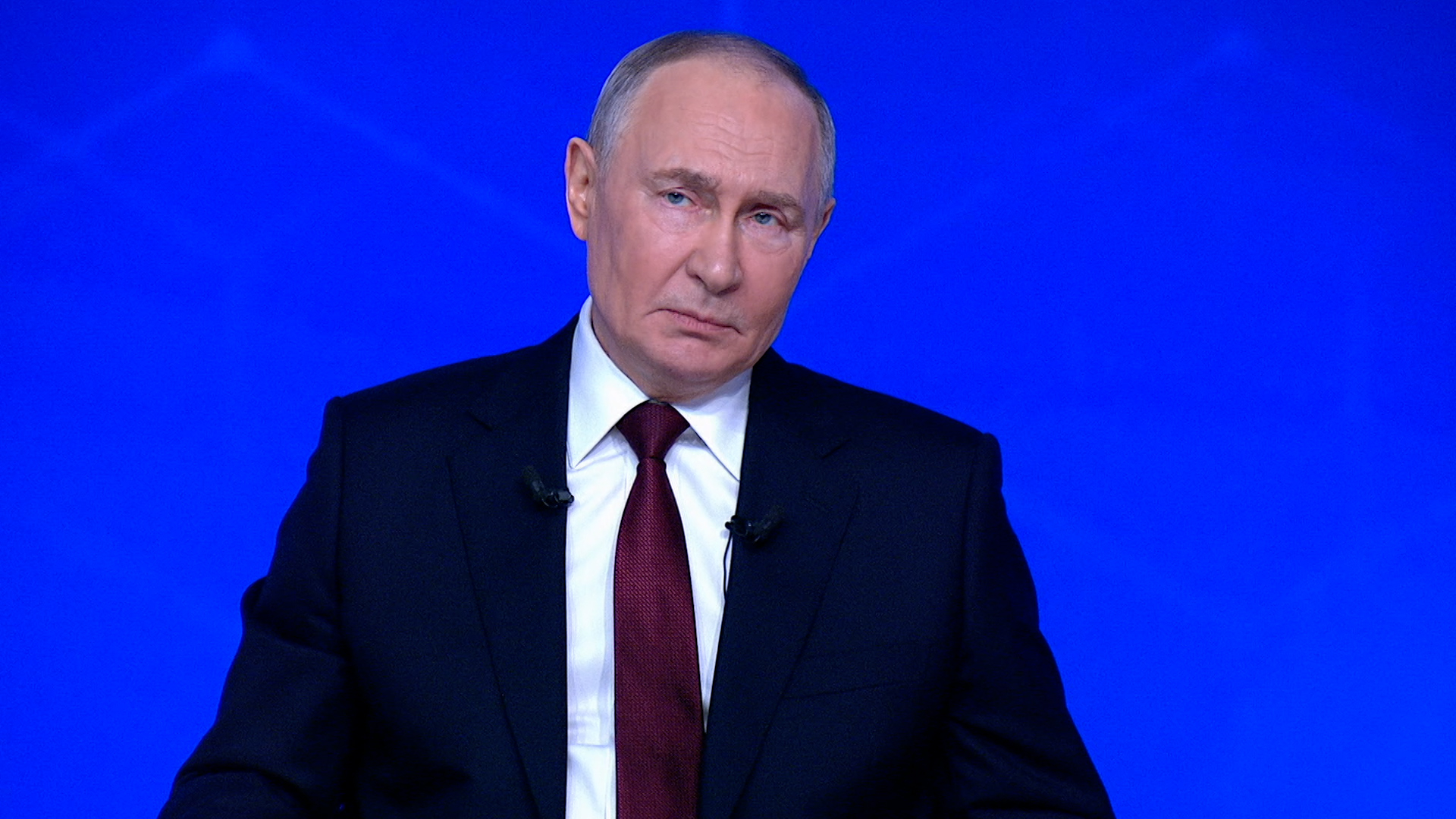 Владимир Путин: Рост цен на авиаперевозки связан с нехваткой авиапарка ...